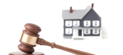 Zwangsversteigerung von Immobilien: Ablauf, Tipps & Chancen