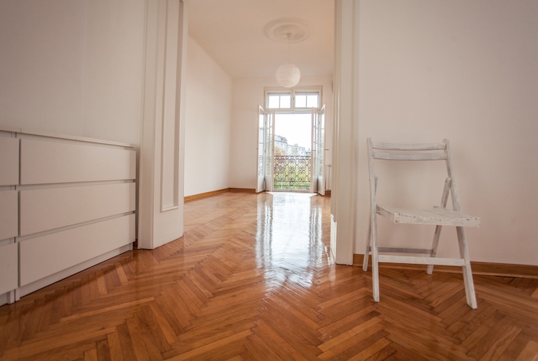 Wohnungsubergabe Weie Wande Fleckig